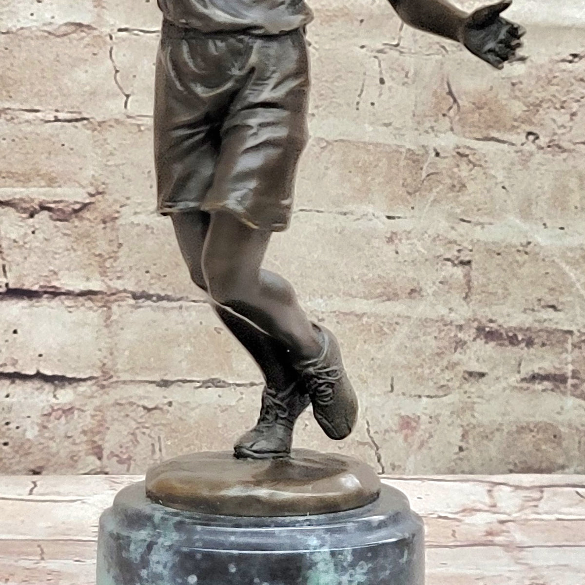 Bronze Statue Sculpture Trophy of NBA Basketball Player Going for Dunk ...
