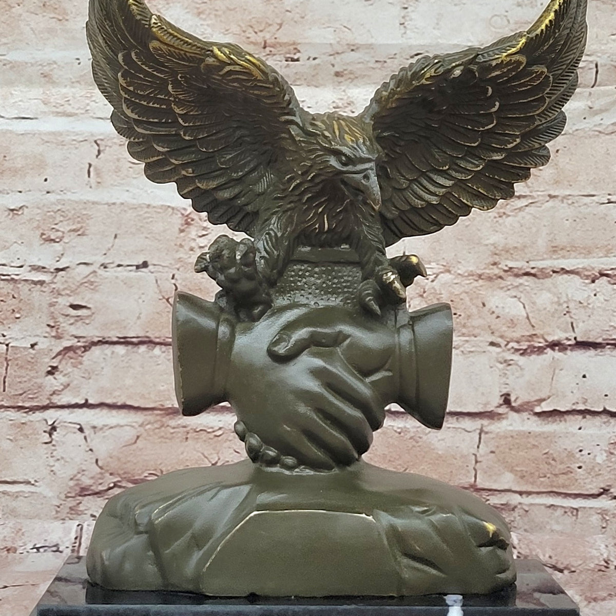 Bronze Eagle and Handshake Statue – Patriotic American Unity Sculpture ...