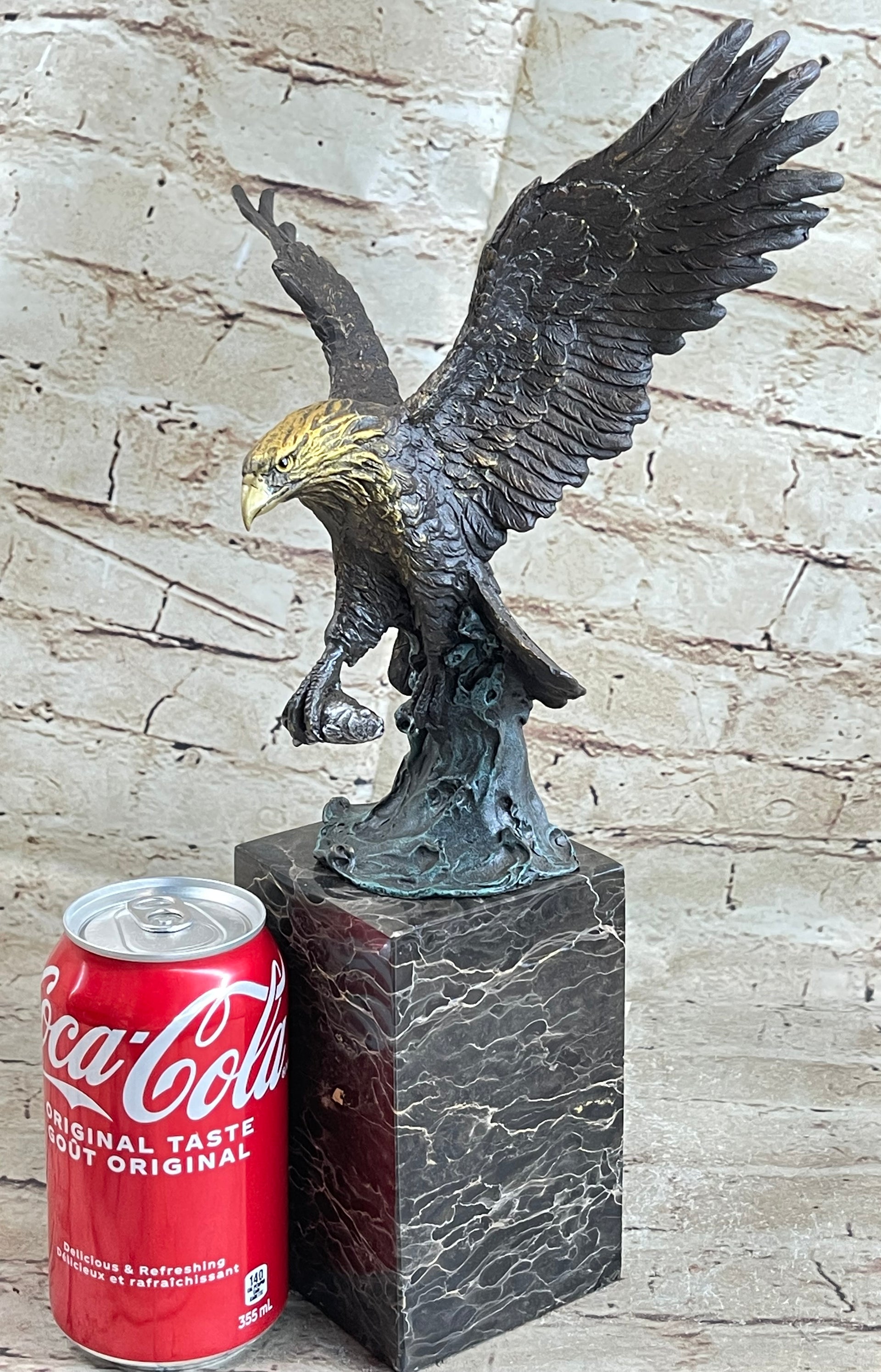 Swooping Eagle Catching Fish Hot Cast Wildlife Bronze Sculpture Statue ...