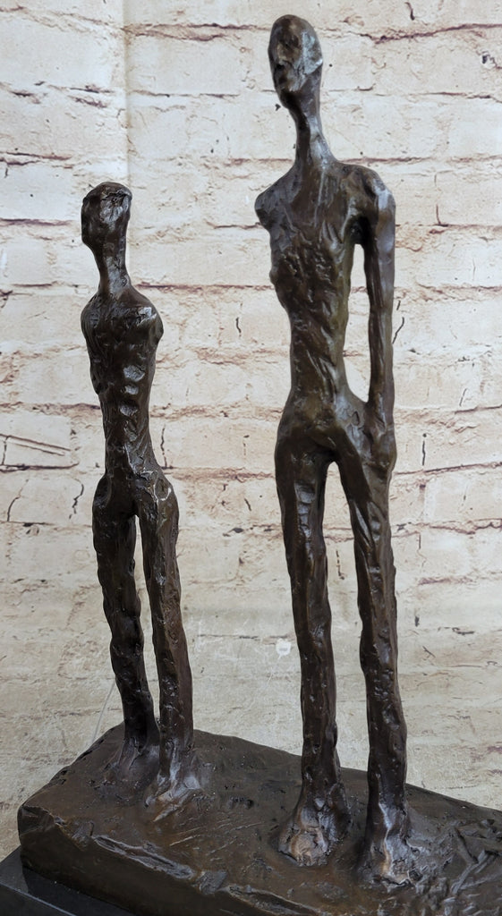 Three Standing Men Surrealist Figures Bronze Art Sculpture Statue afte – Bronzhaus