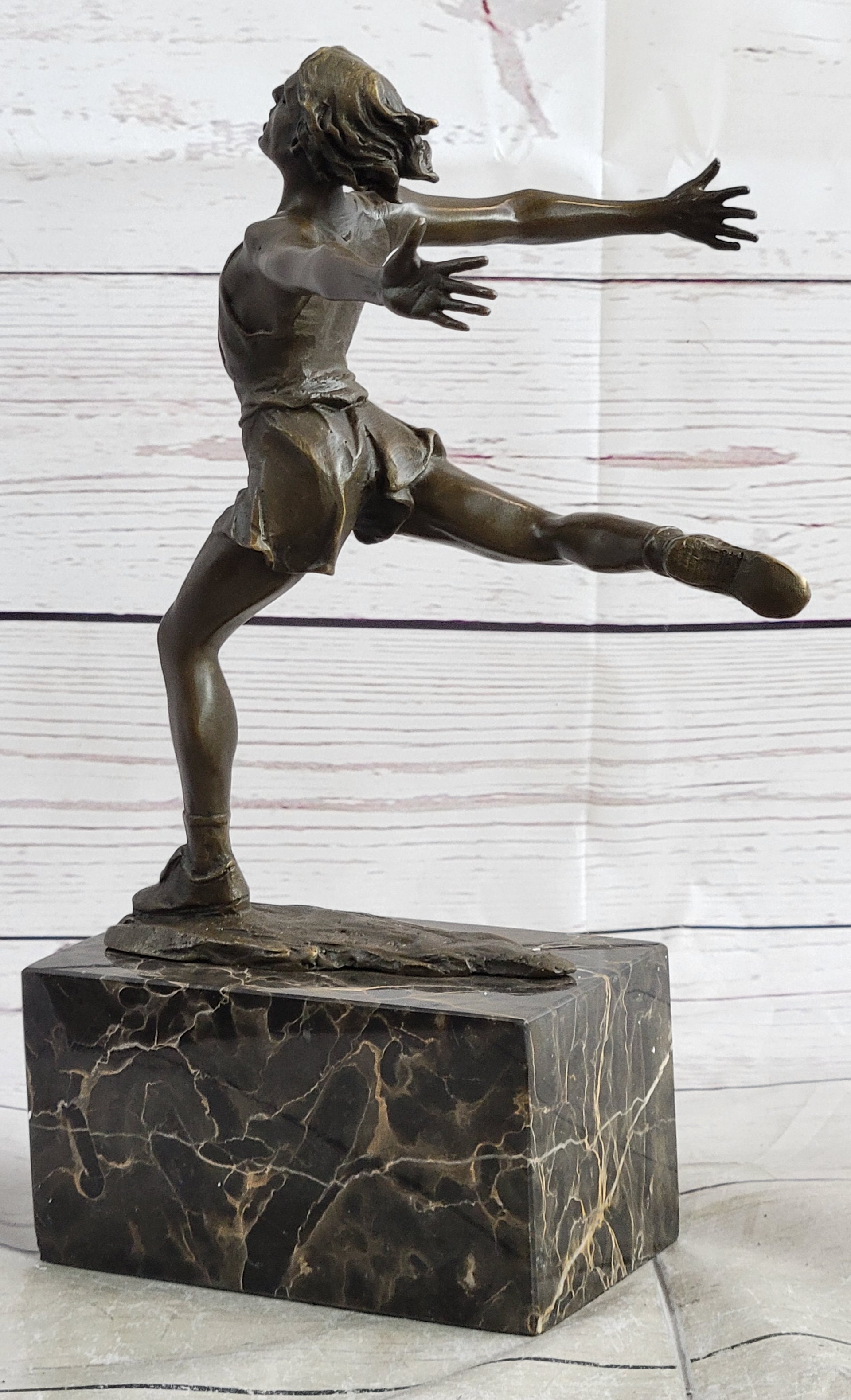 Track Runner Sprinter Race Bronze Metal Sculpture Statue Trophy Figure ...