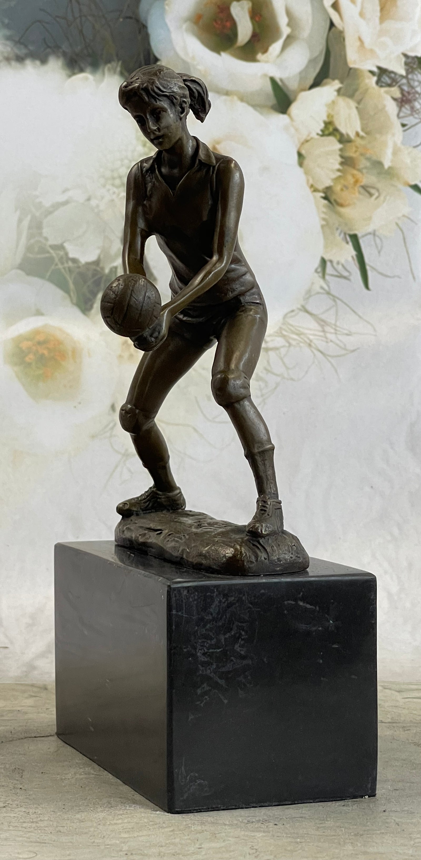 Girl Volleyball Olympic Sport Game Bronze Figurine Statue Hot Cast Scu ...